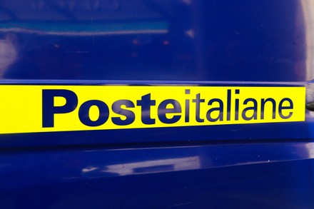 5 Poste italiane logo Stock Pictures, Editorial Images and Stock Photos ...