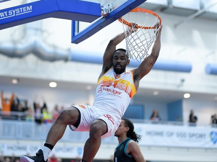 Raphell Thomasedwards Bristol Flyers Scores Slam Editorial Stock Photo ...