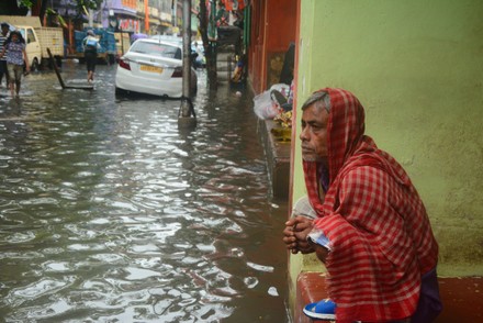 Water logging in Kolkata due to Jawad cyclone, West Bengal, India - 06 ...
