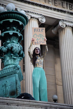 Protester Holds Sign Saying Fair Contract Editorial Stock Photo - Stock ...