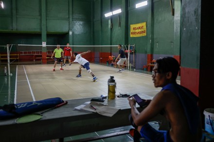 Local Residents Play Badminton Badminton Hall Editorial Stock Photo ...