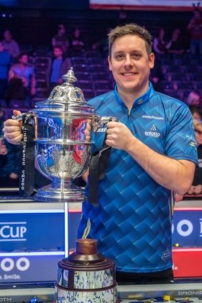 Karl Boyes Team Europe Celebrating Mosconi Editorial Stock Photo ...