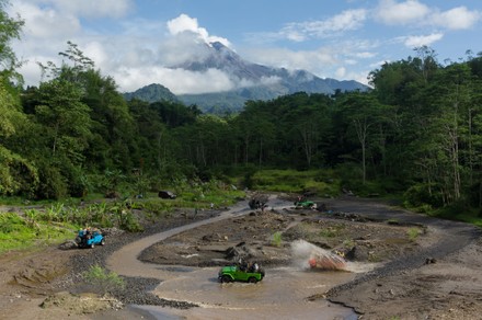 Tourists Ride Offroad Car Kali Kuning Editorial Stock Photo - Stock ...