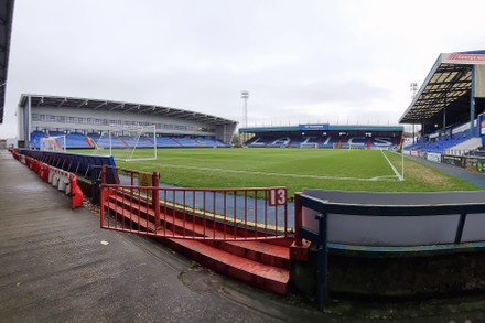 __COUNT__ imágenes de Oldham Athletic v Forest Green Rovers - Sky Bet ...