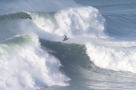 Portugal Nazare Tow Surfing Challenge - 13 Dec 2021 Stock Pictures ...