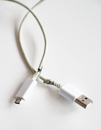 1 Broken usb cable Stock Pictures, Editorial Images and Stock Photos ...