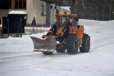 Monte Terminillo 11th December 2021 Snowploughs Editorial Stock Photo ...