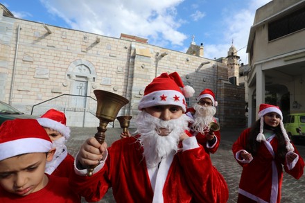 imágenes de Santa Clause in Gaza, Palestine - 24 Dec 2021 - Imágenes de ...
