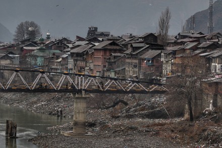 500 Baramulla town Stock Pictures, Editorial Images and Stock Photos ...