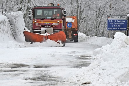 imágenes de Snow falls on Ski resort on Monte Terminillo, Rieti, Italy ...