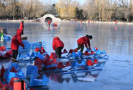 Staff Members Prepare Sleds On Frozen Editorial Stock Photo - Stock ...