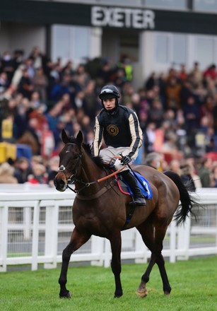imágenes de Exeter Races, Exeter Racecourse, UK - 01 Jan 2022 ...