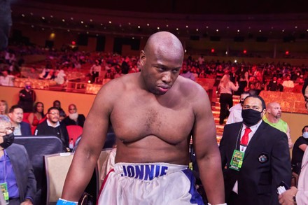 __COUNT__ Jonathan Rice vs Michael Coffie in a boxing match, Hard Rock ...