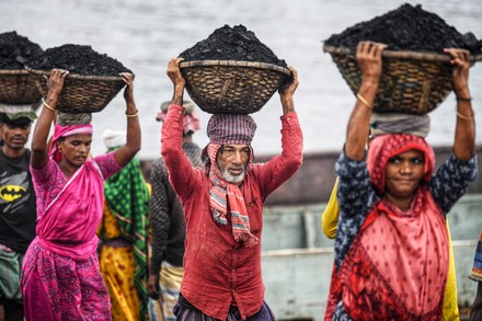 Day Labourer Waits Work Near Buriganga Editorial Stock Photo - Stock ...