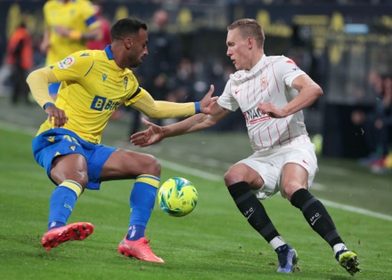 __COUNT__ imágenes de Cadiz CF vs Sevilla FC, Spain - 03 Jan 2022 ...