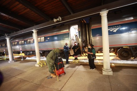 delayed amtrak train arrives 28 hours late Stock Photos (Exclusive ...