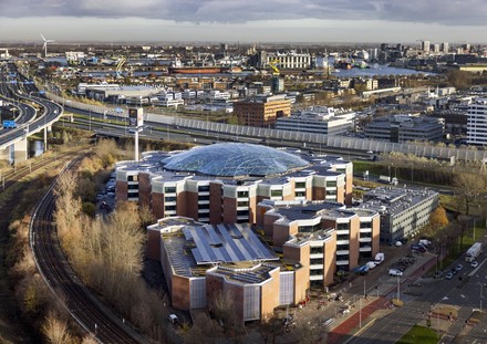 750 Amsterdam headquarters Stock Pictures, Editorial Images and Stock ...