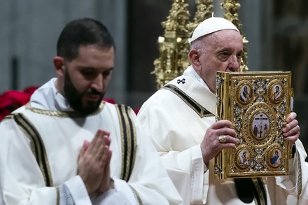 Pope Francis R Holds Holy Book Editorial Stock Photo - Stock Image ...