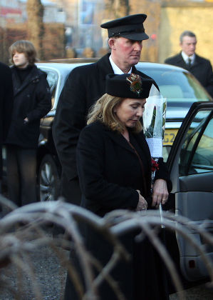 Gerry Raffertys Daughter Martha Granddaughter Celia Editorial Stock ...