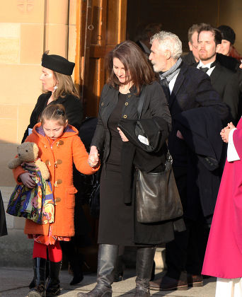 John Byrne Raffertys Exwife Carla Ventilla - Foto de stock de contenido ...