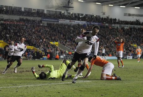 Blackpool Fans Celebrate Opening Goal Game Editorial Stock Photo ...