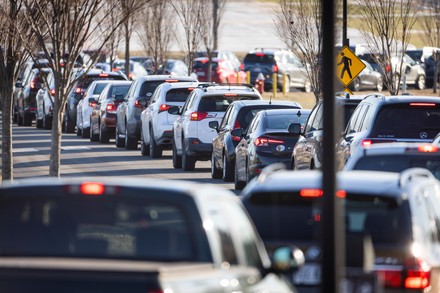 Long Line Cars Wait Driveup Covid19 Editorial Stock Photo - Stock Image ...