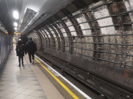 imágenes de TFL Create Major Station Changes, London, UK - 14 Jan 2022 ...