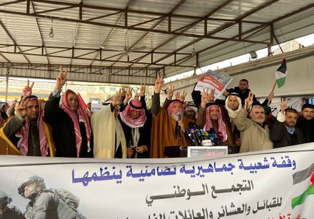 __COUNT__ imágenes de Palestinian clans take part in during a protest ...
