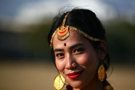 Group Girls Wearing Traditional Magar Dress Editorial Stock Photo ...