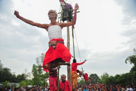 Devotees Hooks Piercing Skin Their Backs Editorial Stock Photo - Stock ...