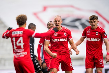 __COUNT__ imágenes de Soccer Jpl D22 Royal Antwerp Fc Vs Sporting ...