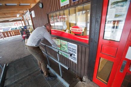 Personnel Outside Grocery Store Countryside Editorial Stock Photo ...