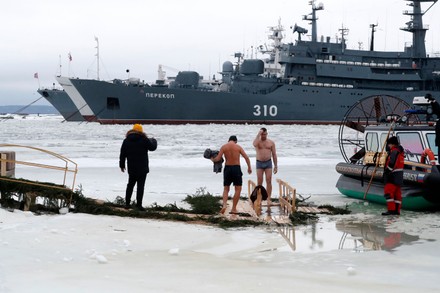 Orthodox Epiphany swimming in Russia, Kronshtadt, Russian Federation ...