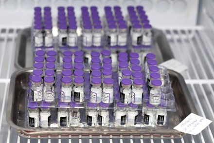 Vials Pfizerbiontech Covid19 Vaccine Purple Cap Editorial Stock Photo ...