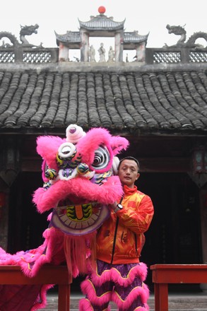 Tong Panfeng Poses Photo Qiantong Ancient Editorial Stock Photo - Stock ...