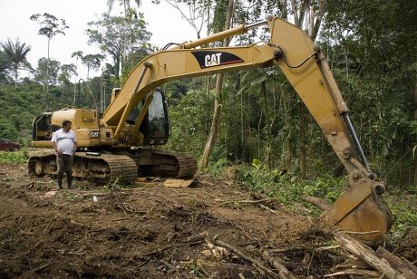 Caterpillar Jcb Digger Sitting On Broken Editorial Stock Photo - Stock ...