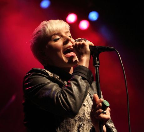 __COUNT__ imágenes de Robyn in concert, Baltimore, America - 01 Feb ...