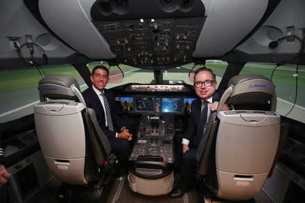 6 Qantas flight training centre Stock Pictures, Editorial Images and ...