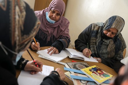 Literacy In Gaza, Palestine - 02 Feb 2022 Stock Pictures, Editorial ...