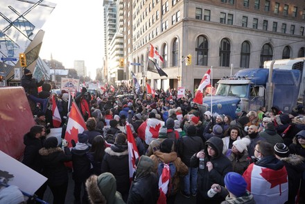 Crowds Protestors Descend On Downtown Toronto Editorial Stock Photo ...