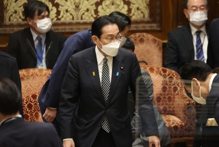 Japanese Prime Minister Fumio daKishi attends Lower House's budget ...