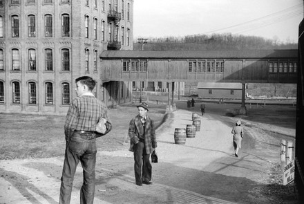 16 Factory shift change Stock Pictures, Editorial Images and Stock ...
