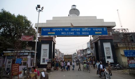 Border Crossing Point Into India Town Editorial Stock Photo - Stock ...