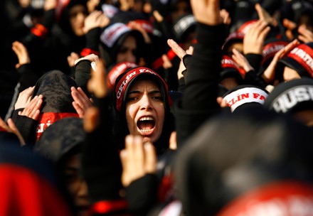 Turkish Shiite Men During Ashoura Ceremony Editorial Stock Photo ...