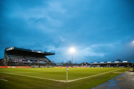__COUNT__ imágenes de Bristol Rovers v Sutton United, UK - 15 Feb 2022 ...