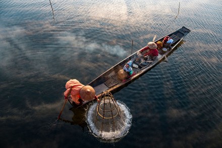 Fishermen Use Traditional Coneshaped Nets Shallow Editorial Stock Photo ...