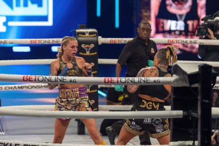 Britain Hart-Beltran (USA) v Christine Ferea (USA) Knucklemania II Bare ...