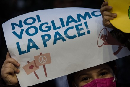 Demonstration 'Yes To Peace, No To War' In Rome, Italy - 17 Feb 2022 ...