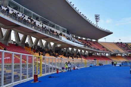 Italian soccer Serie B match US Lecce vs FC Crotone, Ettore Giardiniero ...