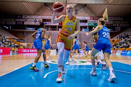 imágenes de Spar Girona v Basket Landes, EuroLeague Women Basketball ...